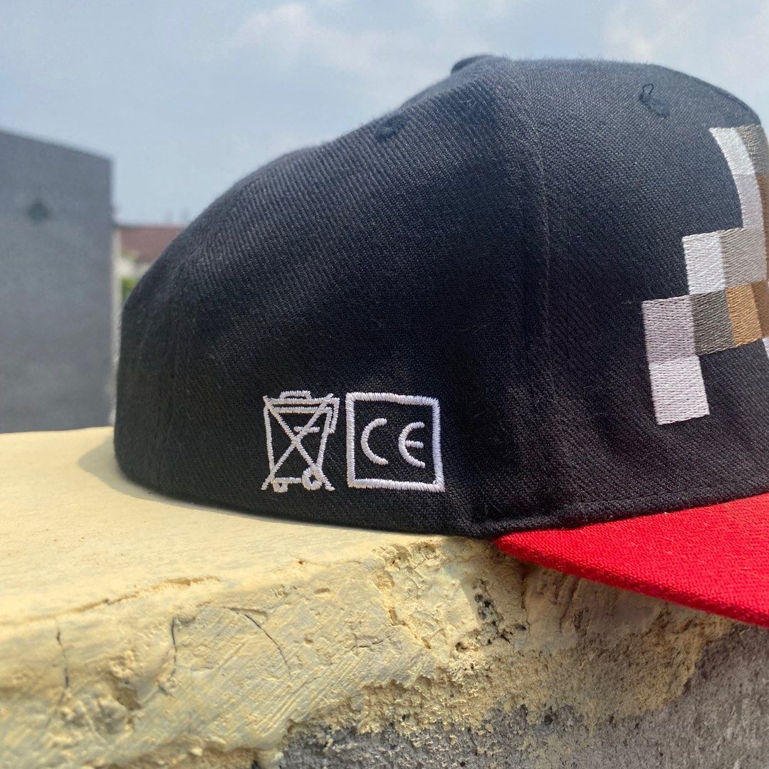 Cav Empt Mozaik Logo Snapback, Fesyen Pria, Aksesoris, Topi di Carousell