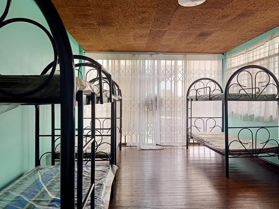 Commercial/Residential House and lot for sale with 3 doors Apartment ...