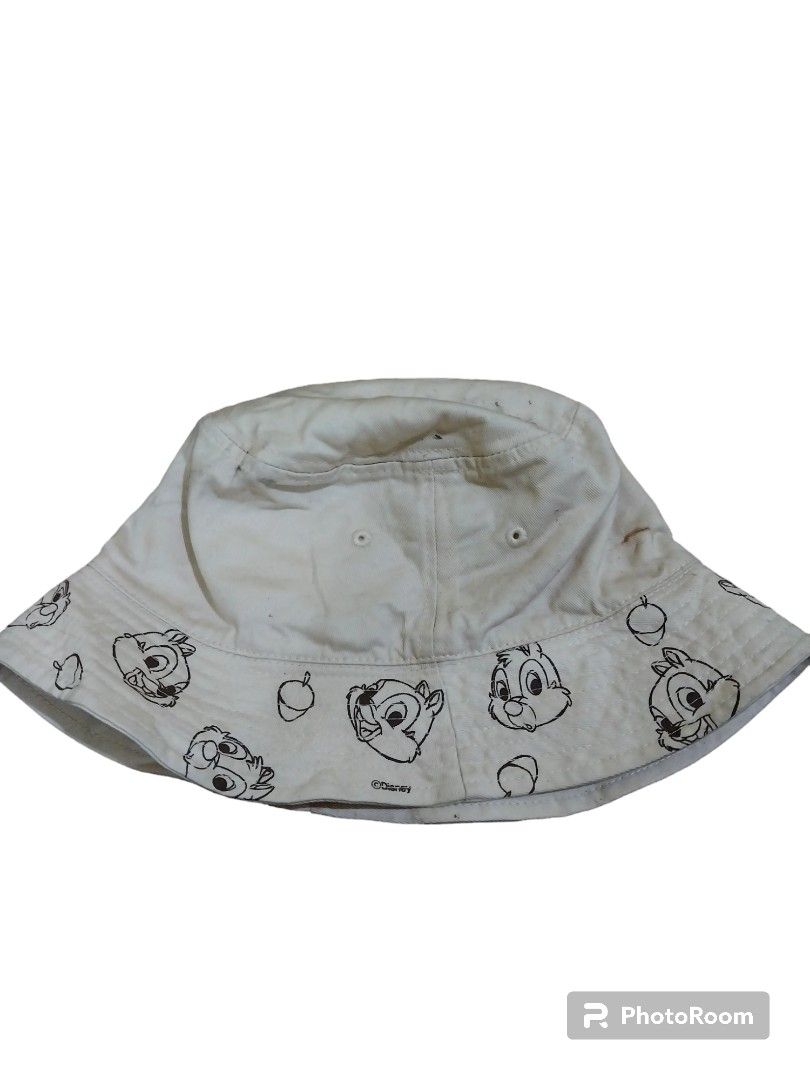 Disney bucket hat chip & dale, Fesyen Wanita, Aksesoris di Carousell