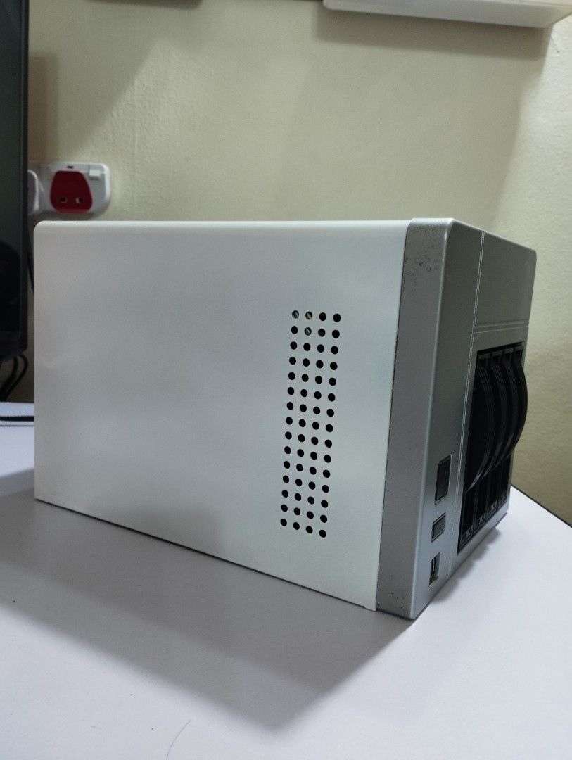 DIY Nas Operation Synology DS918+ 4GB Ram 16GB SSD DSM 7.0.1, Computers ...