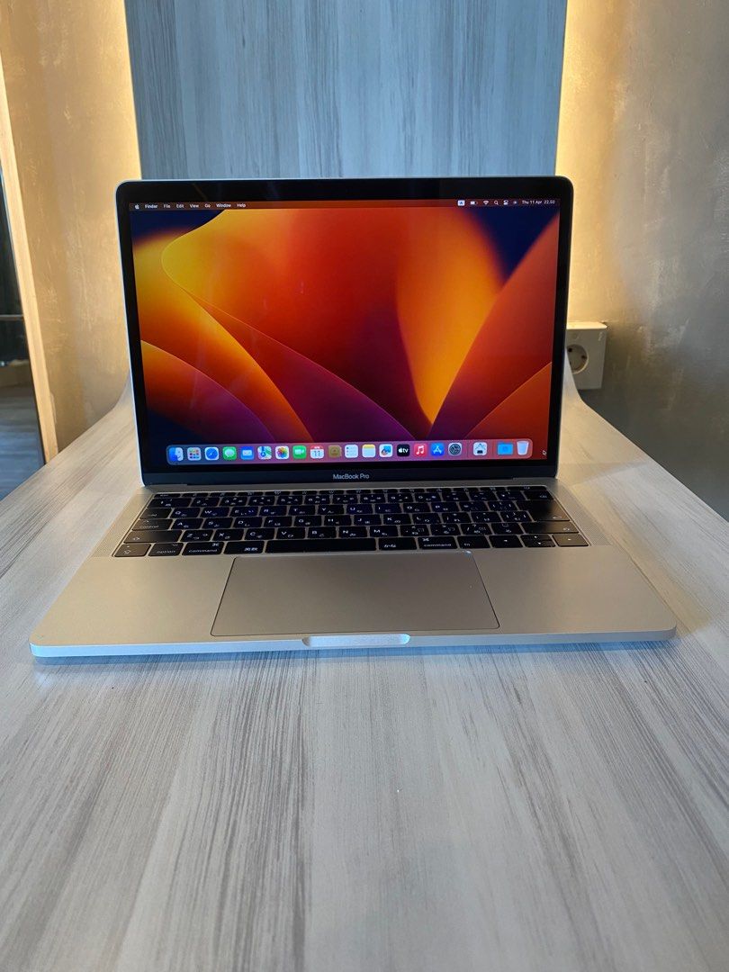 Macbook Pro 13-inch i5 2017 16/256GB, Elektronik, Komputer, Laptop di ...