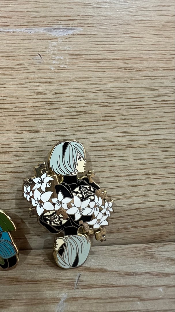 Nier Automata Badges/Pins * 2, Hobbies & Toys, Collectibles ...