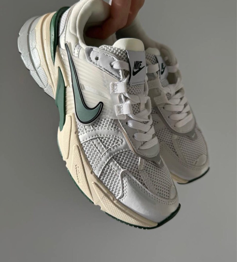 Nike V2k Run 'Platinum Green', Women's Fashion, Footwear, Sneakers on ...