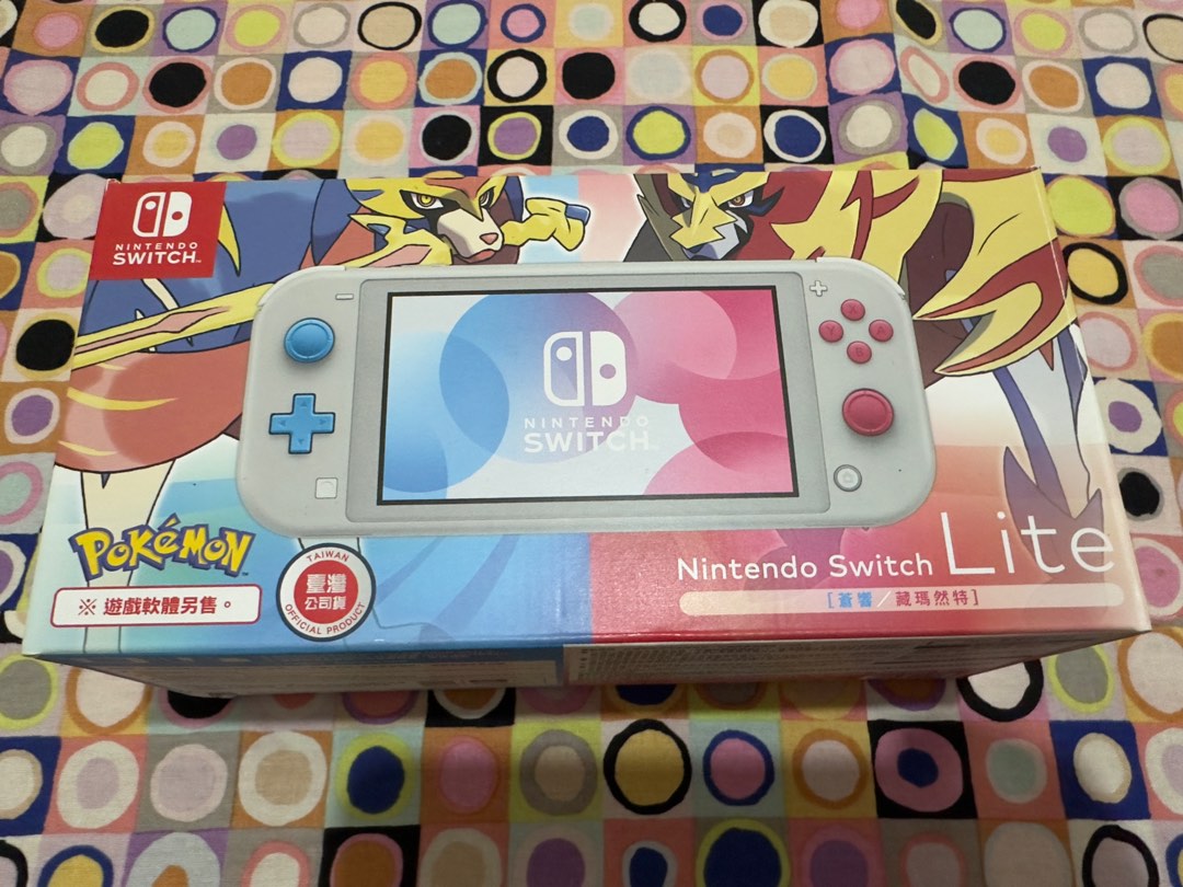 Nintendo Switch Lite Pokémon Sword & Shield Edition, Video Gaming ...