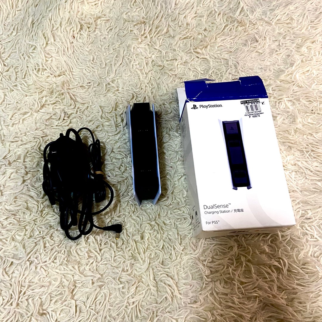 PS5 DUAL SENSE CHARGING STATION, Video Gaming, Gaming Accessories ...