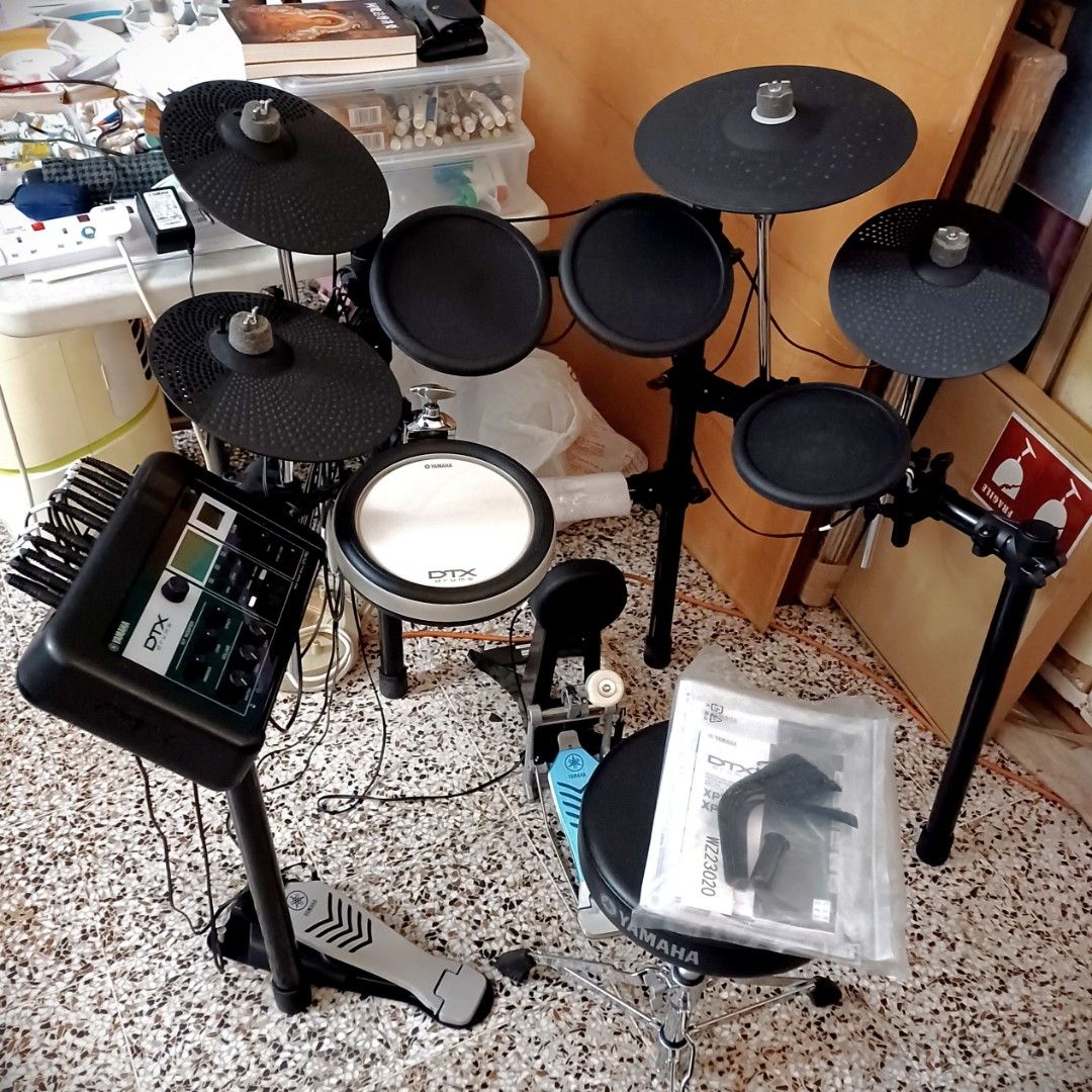 Yamaha DTX6K-X full set + EXTRA CRASH CYMBAL (incl. DS550U Drum Throne ...