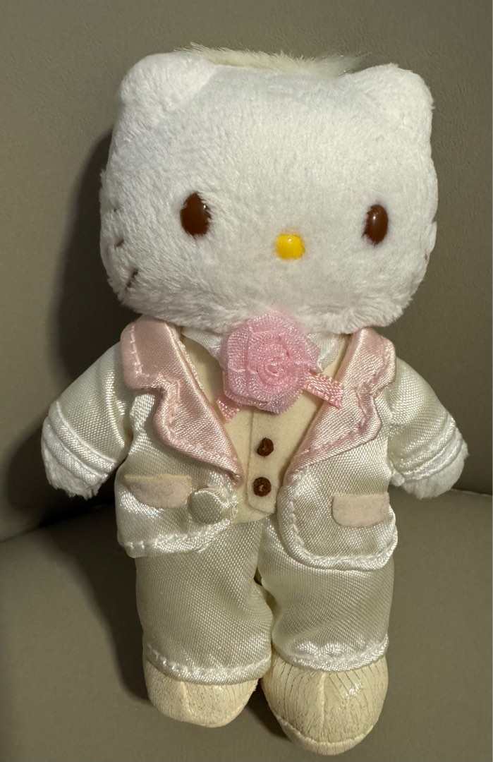 ⚡️⚡️BNWT 100% authentic sanrio Rare Dear Daniel keyring/charm, Hobbies ...