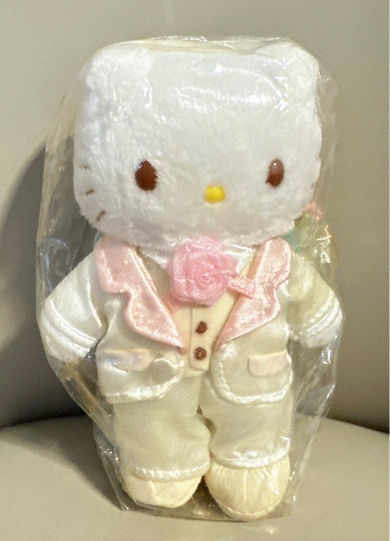 ⚡️⚡️BNWT 100% authentic sanrio Rare Dear Daniel keyring/charm, Hobbies ...