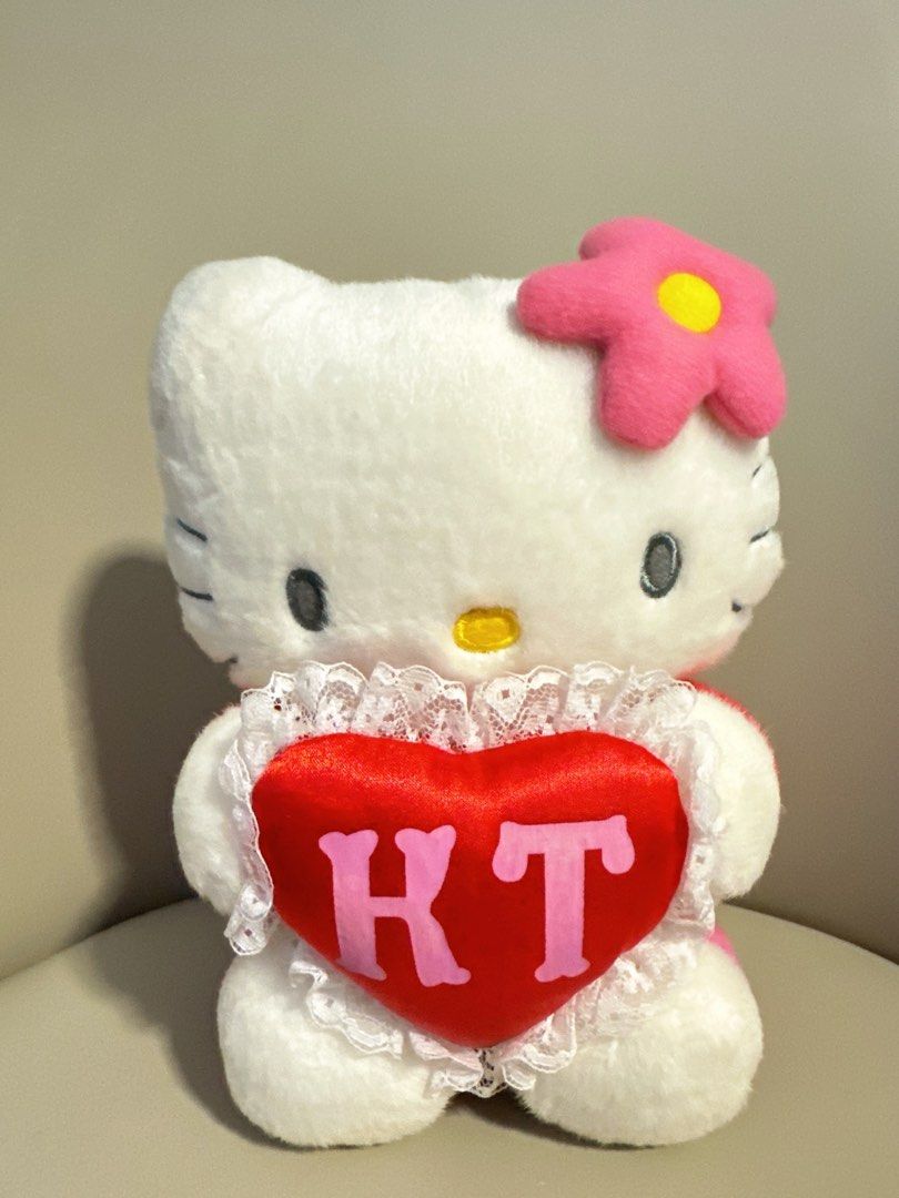 ⚡️⚡️BNWT 100% sanrio Europe hello kitty Heart plush, Hobbies & Toys ...