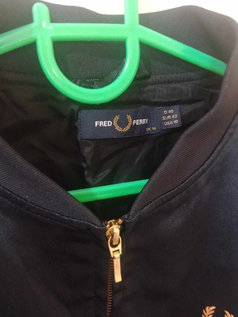 Bomber jacket Fred Perry, Women's Fashion, Coats, Jackets and Outerwear ...
