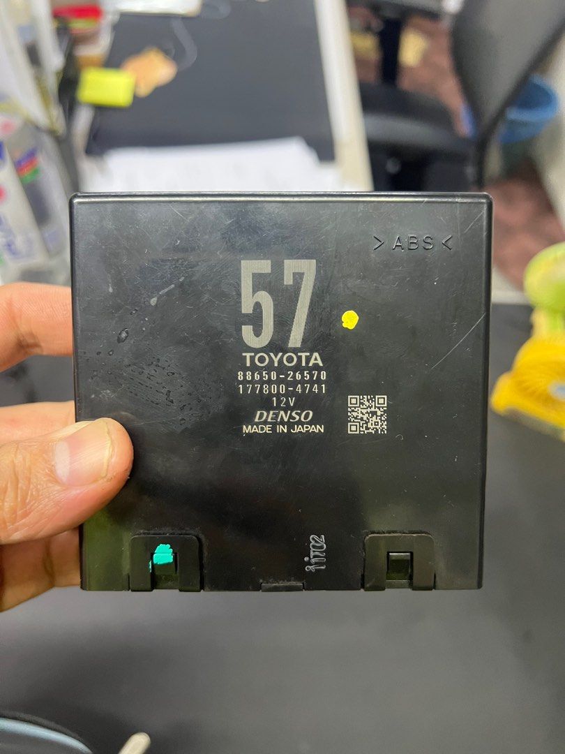 Cari find toyota hiace kdh200 aircond aircond controller 88650-26570 ...