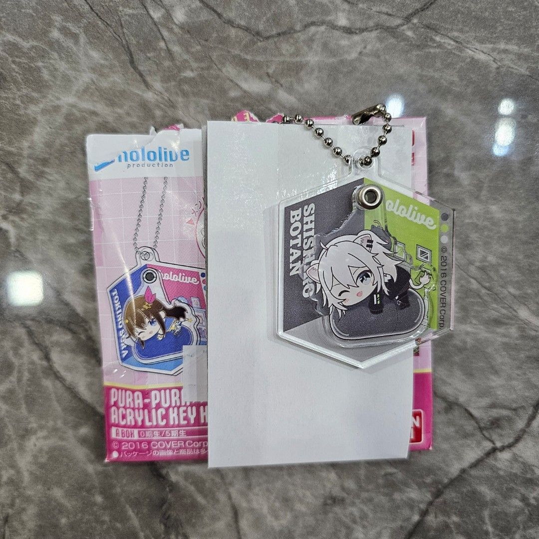 [Hololive] Hug Meets Gacha Can Badge Keychain Acrylic Stand Botan ...