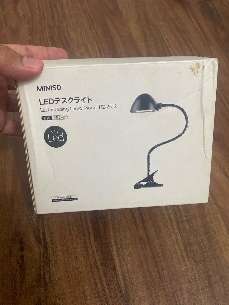 Miniso LED Reading Lamp Model: HZ-2512, Elektronik, Bagian Komputer ...