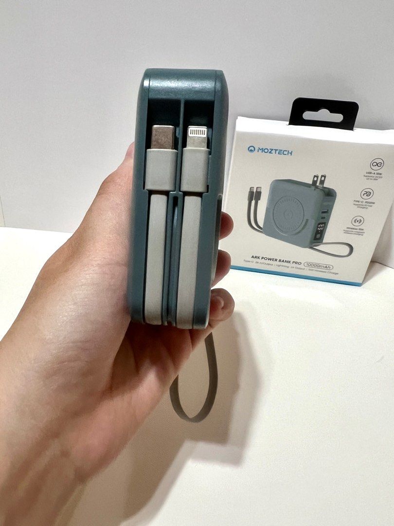 MOZTECH 萬能充Pro（水泥灰）, 手機及配件, 電子周邊配件及產品, 其他電子周邊配件及產品在旋轉拍賣