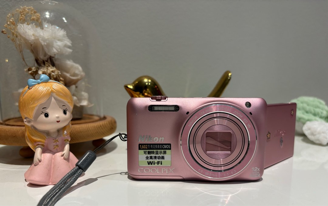 Pink Nikon s6600 selfie flip camera selling cute digicams, Photography ...