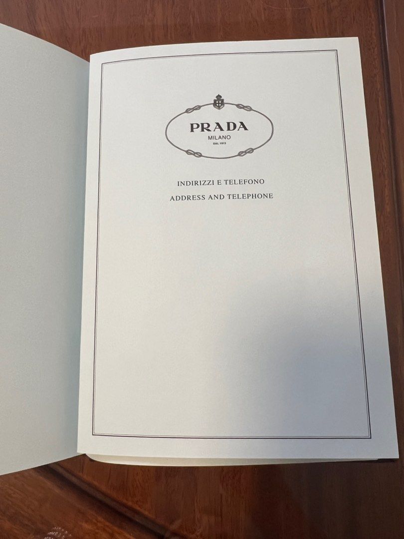 Prada Notebook 2024, 名牌, 飾物及配件 - Carousell