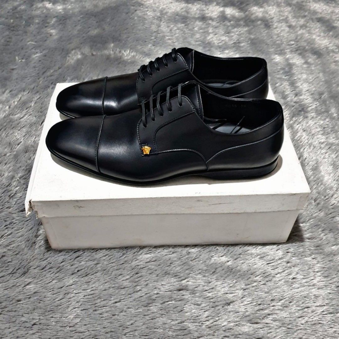 Versace Head Medusa Logo Pantofel, Fesyen Pria, Sepatu , Sepatu Formal ...