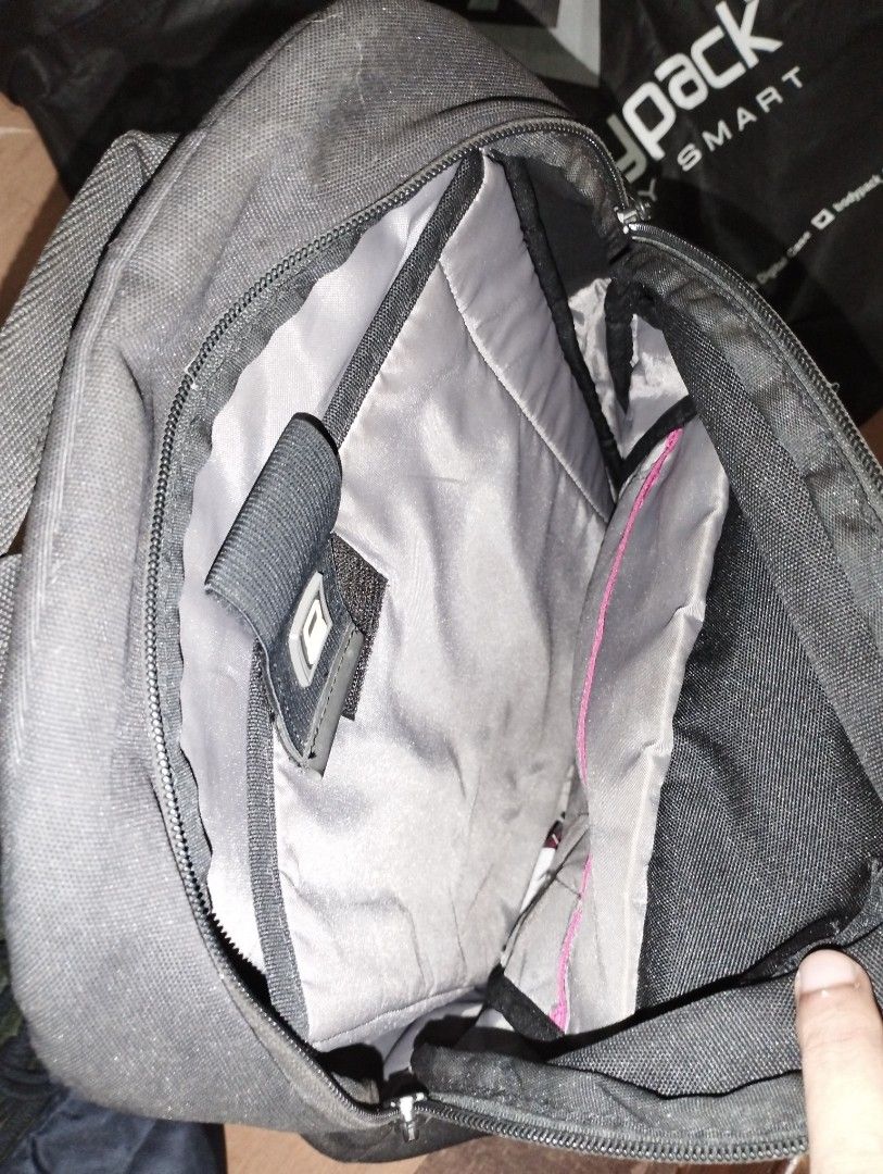 Bodypack original, Fesyen Pria, Tas & Dompet , Tas Kantor di Carousell