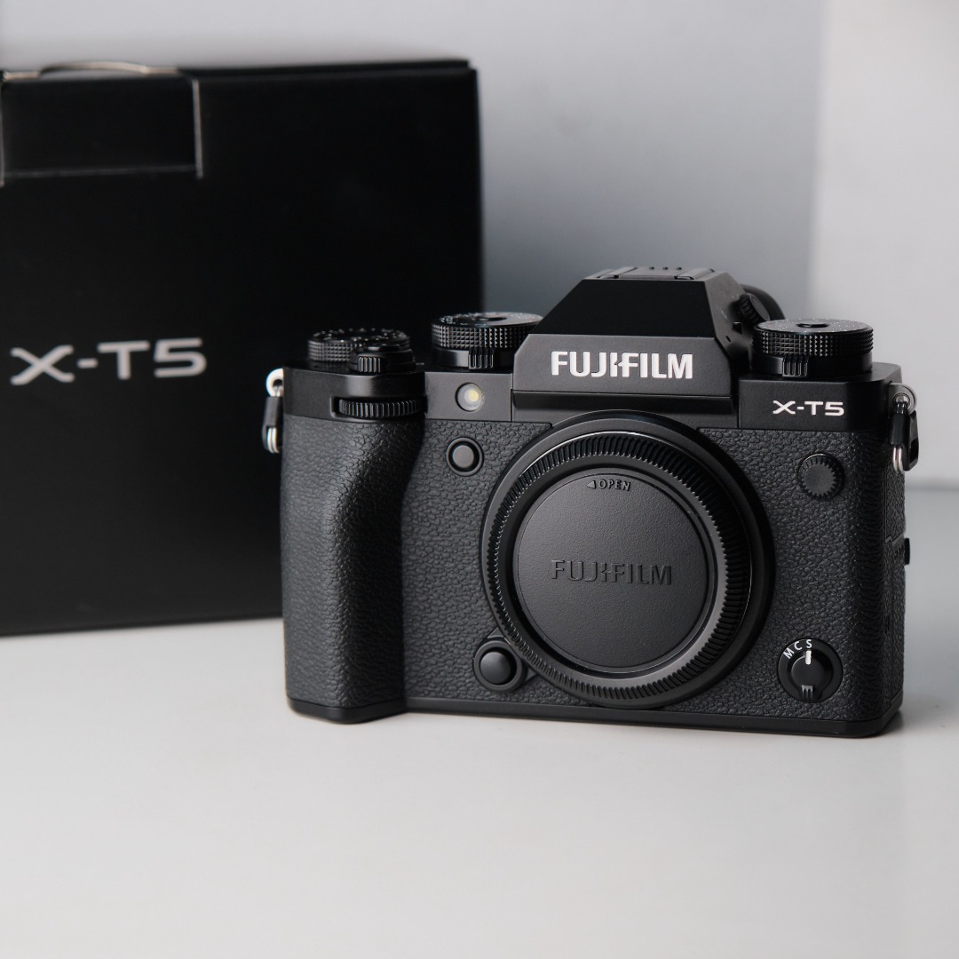 Fujifilm X-T5 body / fuji xt5 (cebu city) near mint condition ...