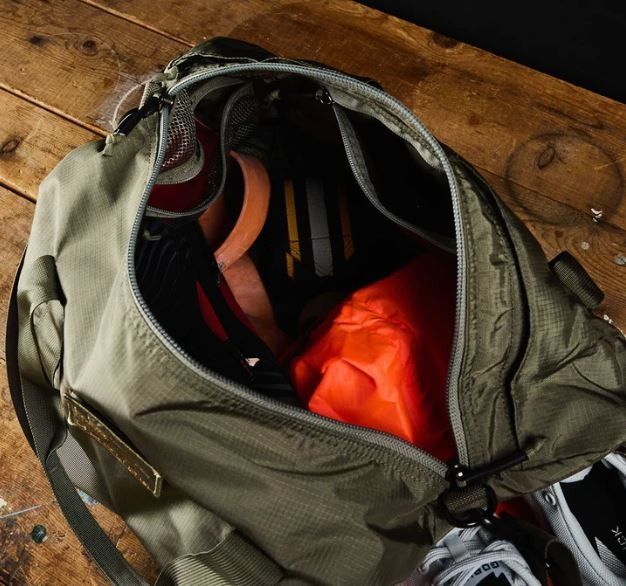 GORUCK - Gym Bag - 30L - Ripstop Robic - Earth + Orange, 興趣及遊戲, 旅行, 旅遊 ...