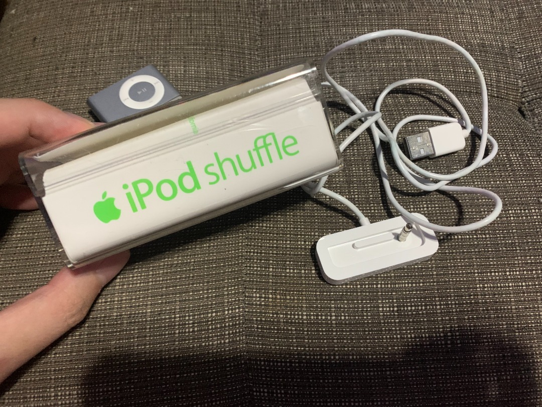 RUSH iPod Shuffle Gen 2, Audio, Portable Music Players on Carousell