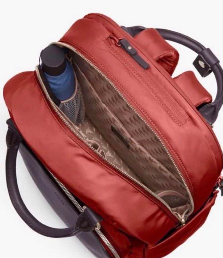 LO & SONS Backpack（red & black), 女裝, 手袋及銀包, 背囊 - Carousell