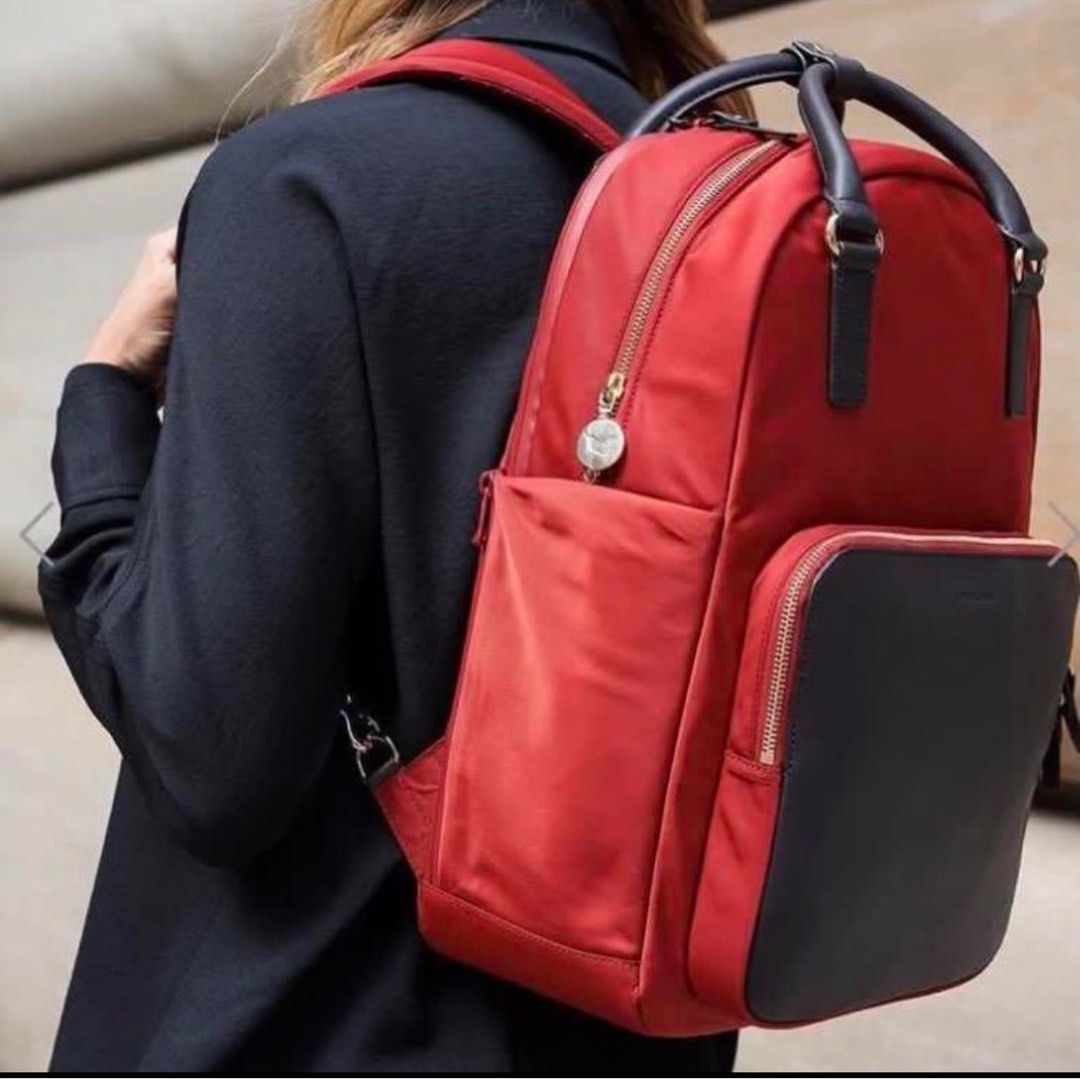 LO & SONS Backpack（red & black), 女裝, 手袋及銀包, 背囊 - Carousell