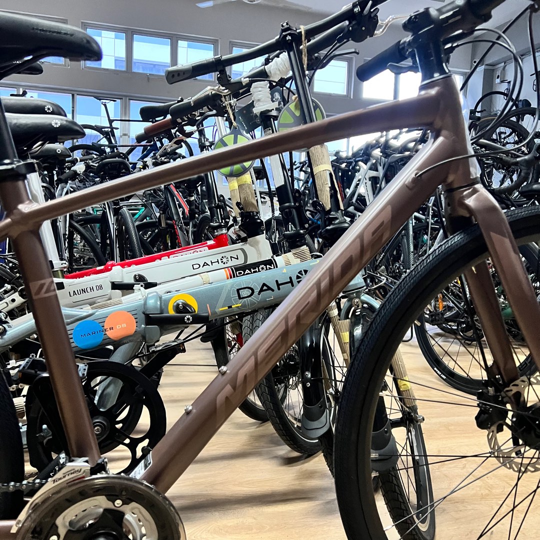 Merida explorer 100 hybrid bike on off road bicycle shimano altus ...