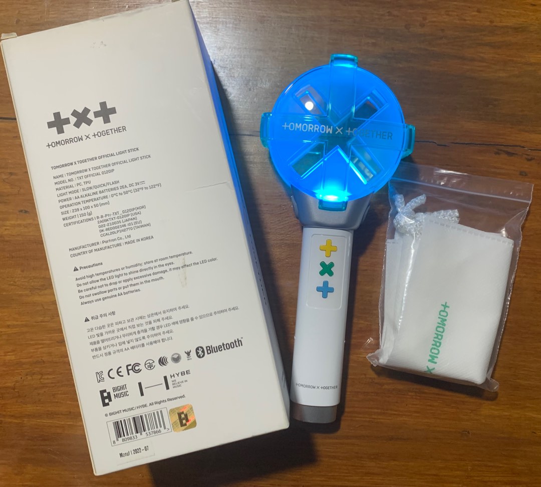 Official TXT Lightstick Version 1 , Hobbies & Toys, Memorabilia ...