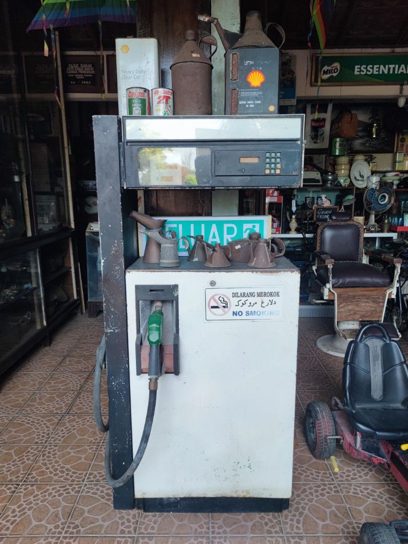 Petrol Pump/Pam minyak vintage, Hobbies & Toys, Collectibles ...