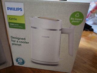 [信用卡贈品] Philips 即熱式過濾飲水機(價值$1,599)連保養單據, 家庭電器, 廚房電器, 濾水器及飲水機 - Carousell