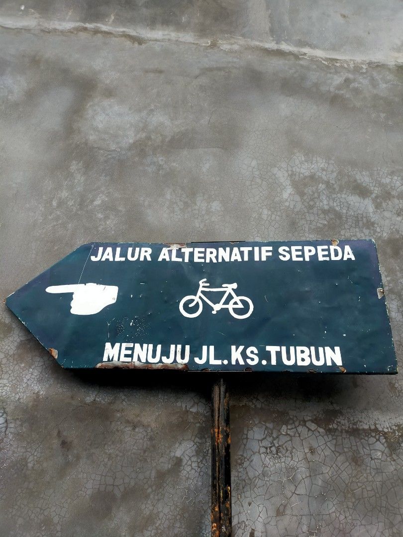 Plang Rambu Petunjuk Asli Rute Jalur Sepeda Jogja, Perabotan Rumah di ...