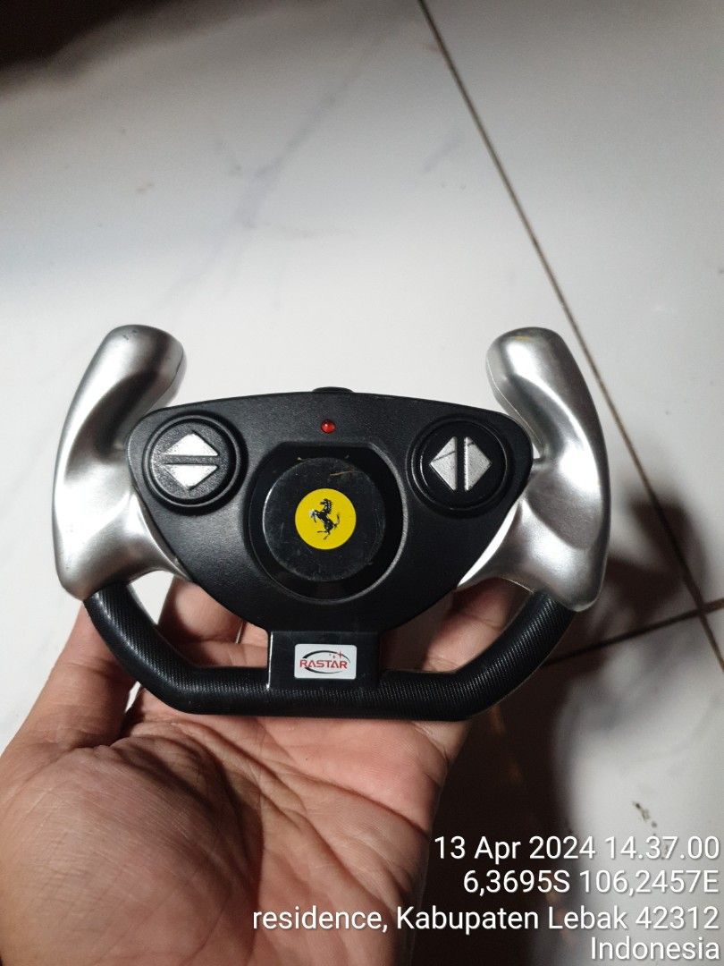 Remote Control Ferrari Merk RASTAR ORIGINAL, Toys & Collectibles ...