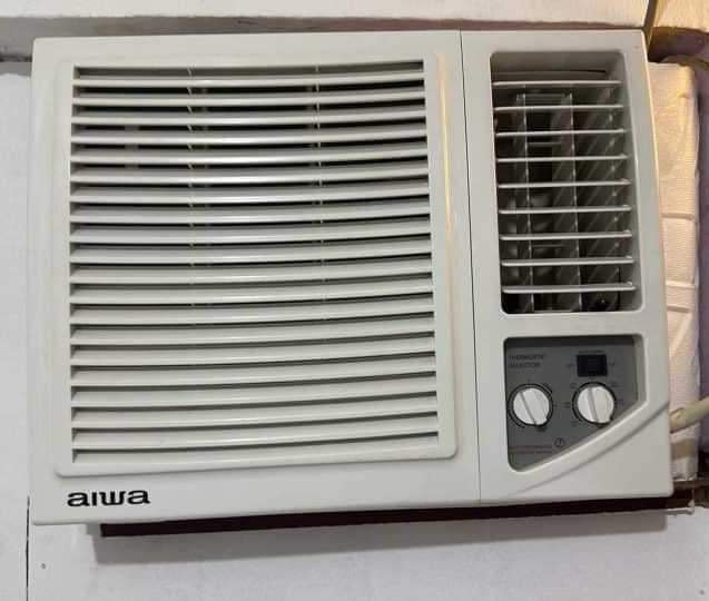 Rush sale aircon 1hp AIWA, TV & Home Appliances, Air Conditioning and ...