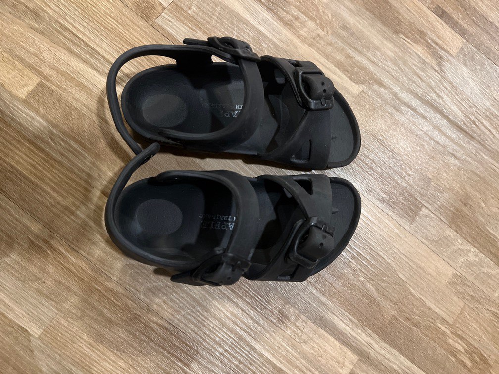 sandal red apple anak original, Bayi & Anak, Baju Anak Laki-laki, 1 ...