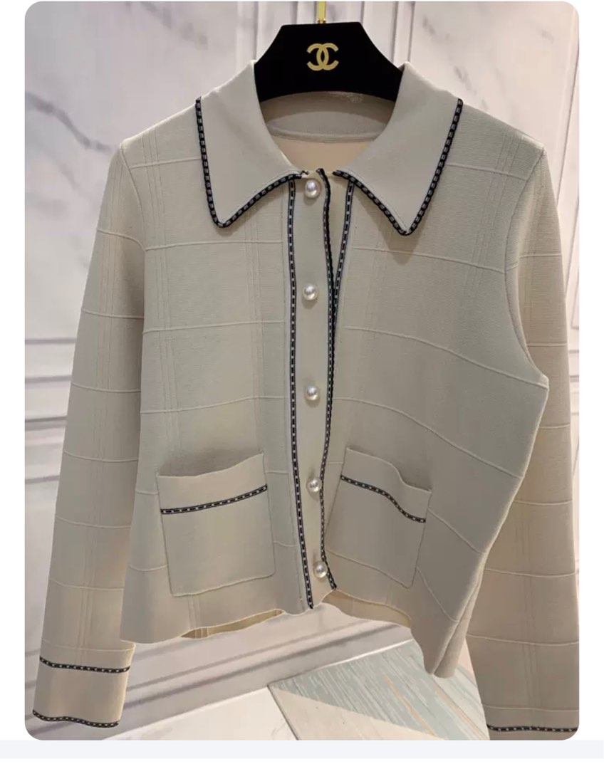 sandro cream color jacket, 名牌, 服裝 - Carousell