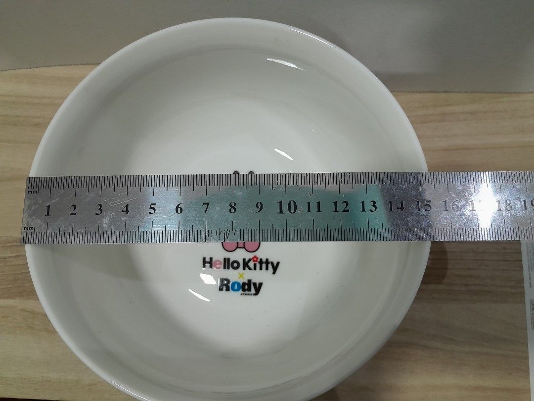 Sanrio Hello Kitty X Rody Big Bowl, Furniture & Home Living, Kitchenware & Tableware, Dinnerware ...