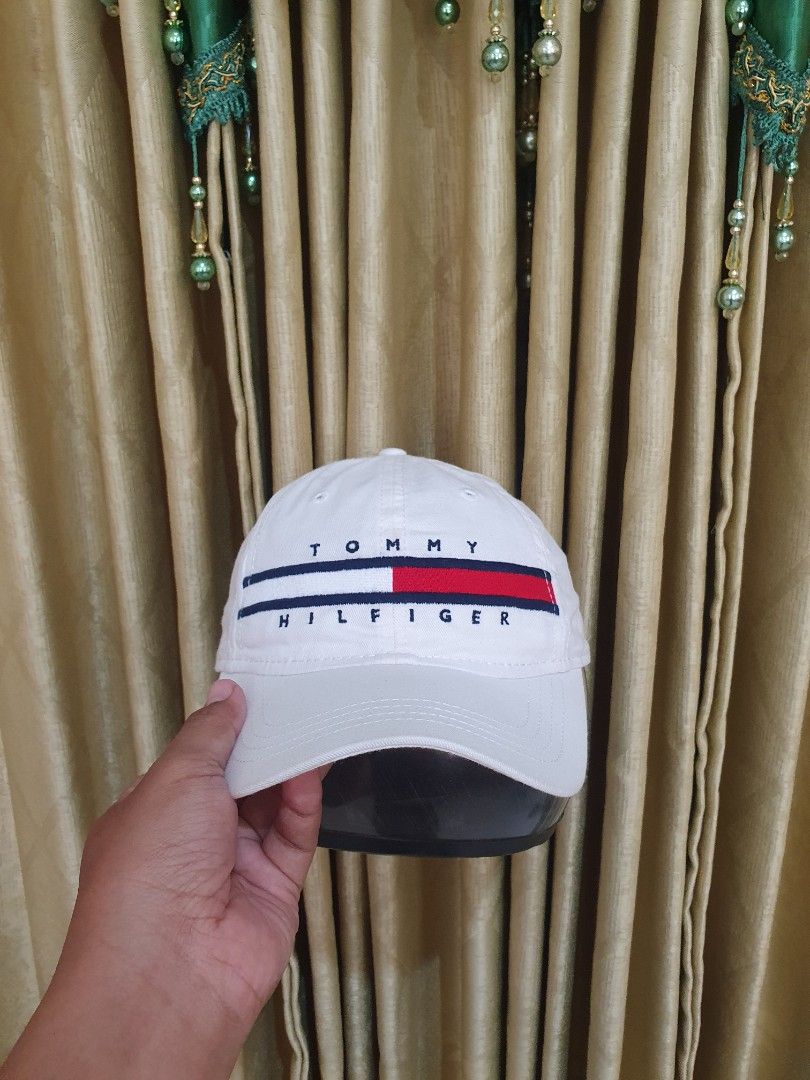 Topi tommy hilfiger, Fesyen Pria, Aksesoris, Topi di Carousell