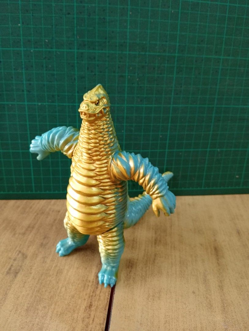Ultraman Monster Kaiju Red King 1983, Hobbies & Toys, Collectibles ...