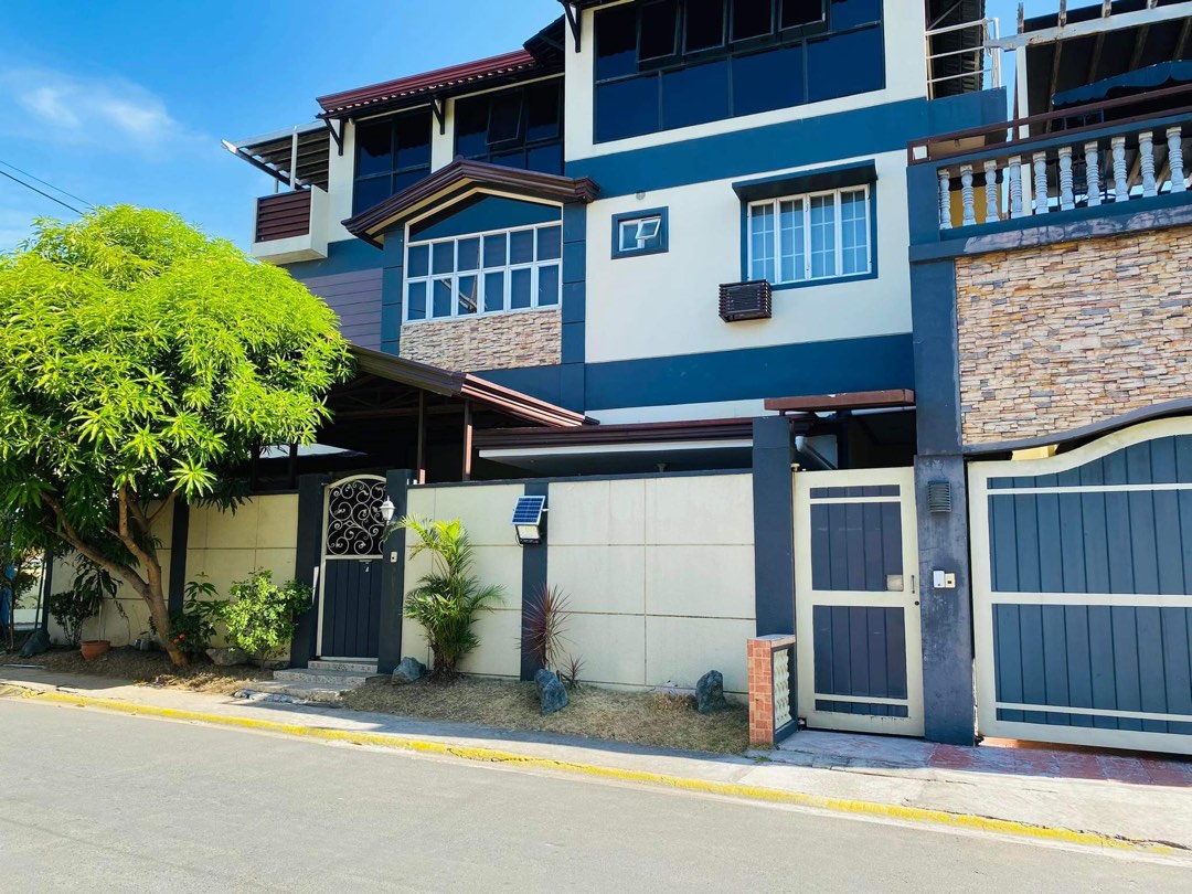 Well-maintained House for Sale in Better Living Subdivision, Paranaque ...