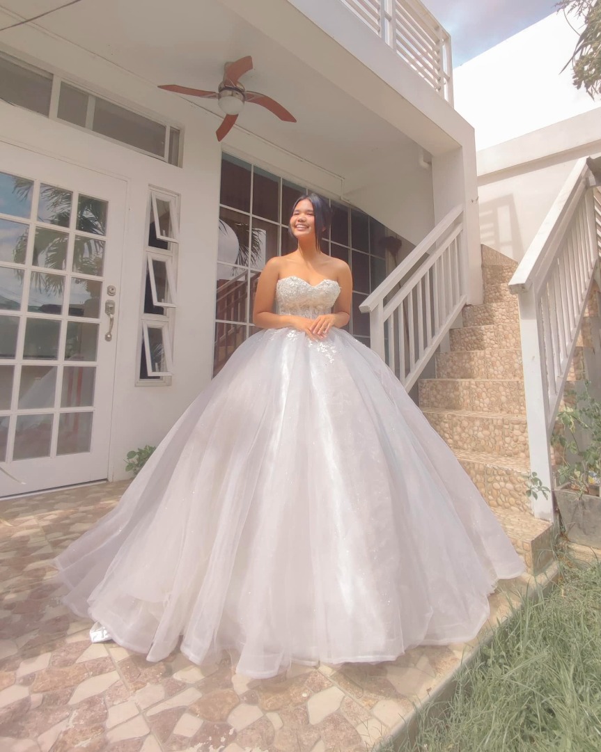 WHITE TUBE GOWN FOR SAGALA DEBUT WEDDING RENT SALE, Women's Fashion ...