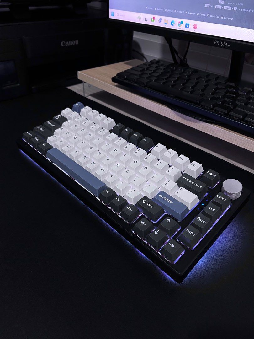 75% Custom Mechanical Keyboard (Artic keycaps) - Fully modded - Tri mode, Computers & Tech ...