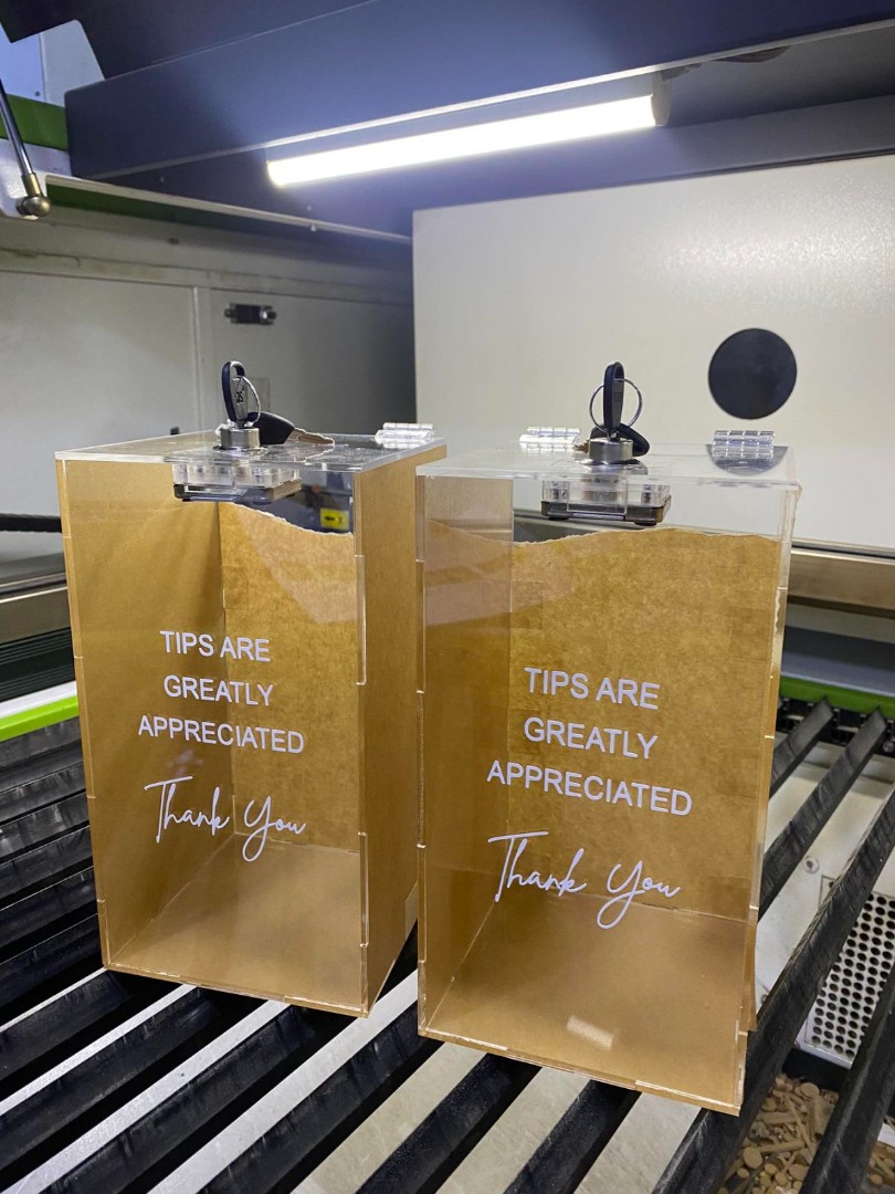 ACRYLIC SUGGESTION TIP BOX with LOCK, Hobbies & Toys, Stationary ...