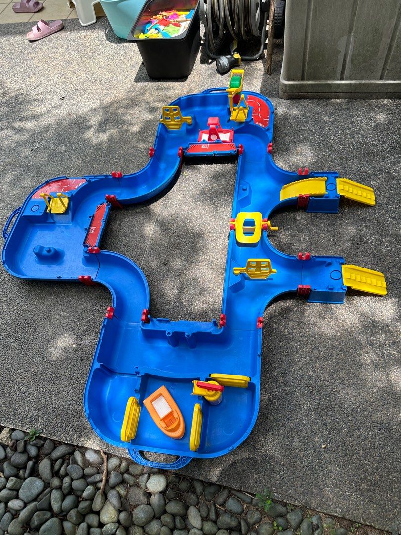 Aquaplay Mega Lock box 1544 - outdoor water canal system kids play set ...