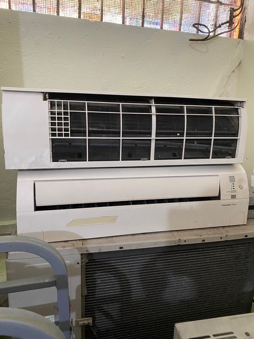 Daikin Split Type Inverter Aircon 1.5hp, TV & Home Appliances, Air ...