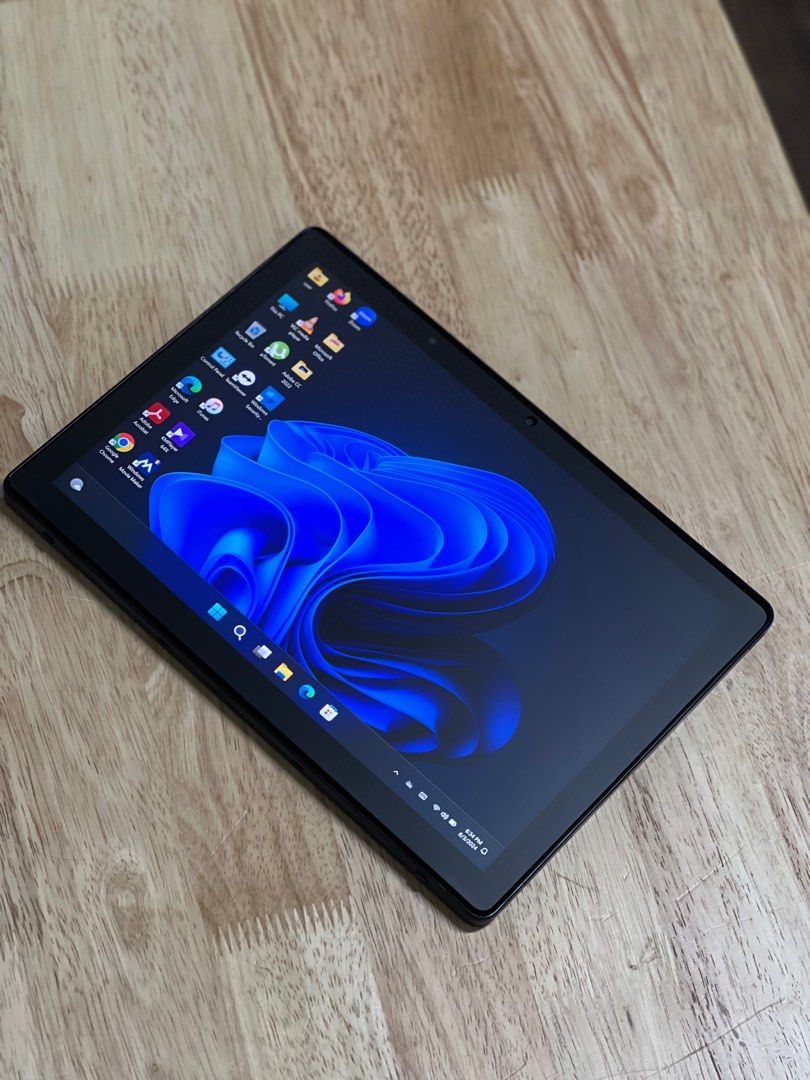 Dell latitude 5290 2 in 1 ( Intel core i5), Computers & Tech, Laptops & Notebooks on Carousell