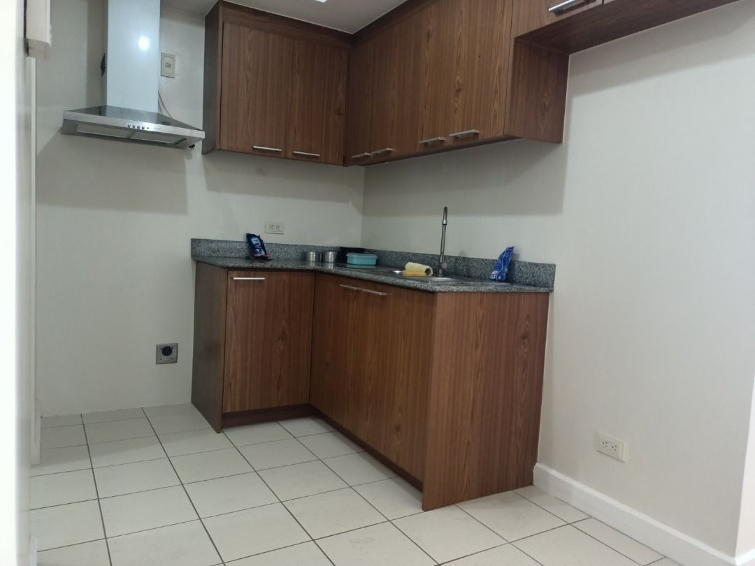 For Sale Four Season Riviera, Numancia, Binondo Manila 2 bedroom w ...