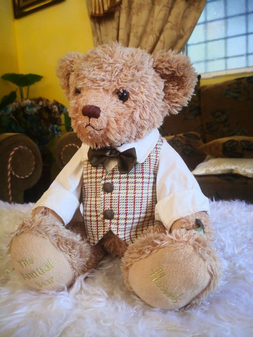 HARRODS DIGGY BEAR "THE ANNUAL BEAR", Hobbies & Toys, Toys & Games on ...