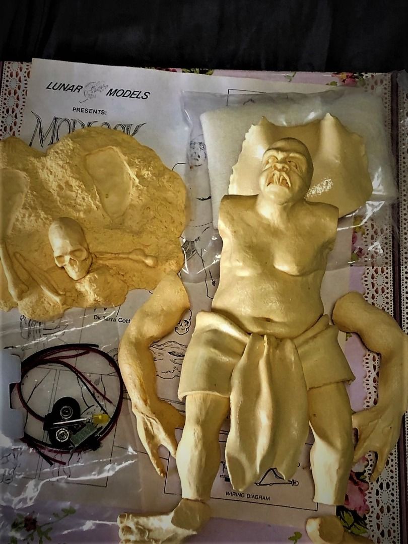 Lunar Models - HG Wells, The Time Machine, Morlock Resin Kit, Hobbies ...