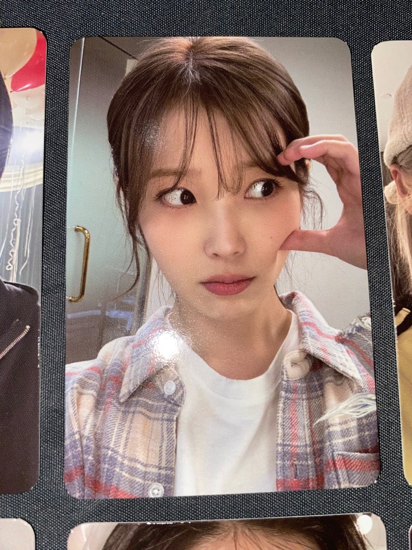 OFFICIAL IU Photocard IU H.E.R. Photocard IU Concert Photocard IU ...